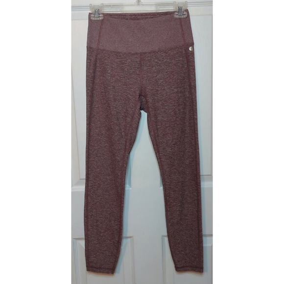 GAIAM | Pants & Jumpsuits | Gaiam Capri Yoga Pants Heathered Burgundy ...